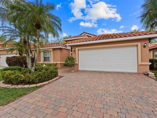 7548 Caprio Dr, Boynton Beach, FL 33472