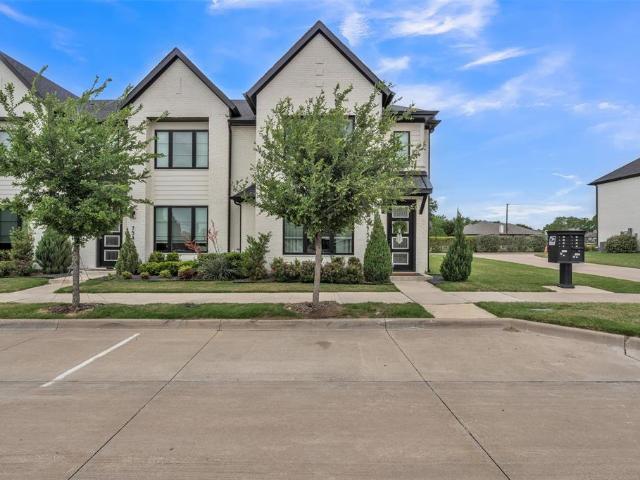7549 Reis Lane