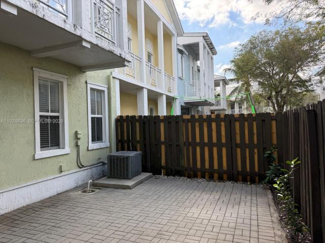 7540 NW 114th Pl, Unit 7540, Doral, FL 33178 | MLS #A11924 | Compass