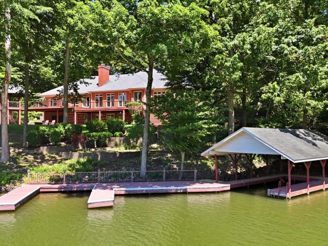 7540 S Susan Lane