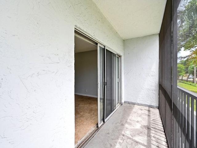 7541 NW 16th St Apt 1211, Plantation, FL 33313