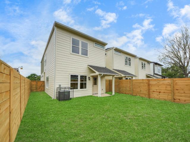 7542 Charlie Street