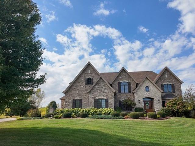 7542 Thornhill Ct, Yorkville, IL 60560