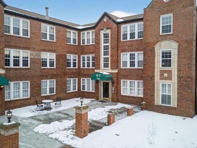 7542 Wydown Blvd Apt A, Clayton, MO 63105