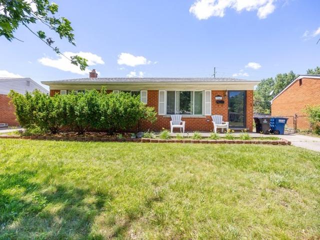 7543 N Wildwood St, Westland, MI 48185