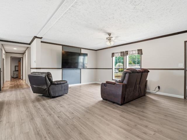 7543 Lacy Dr