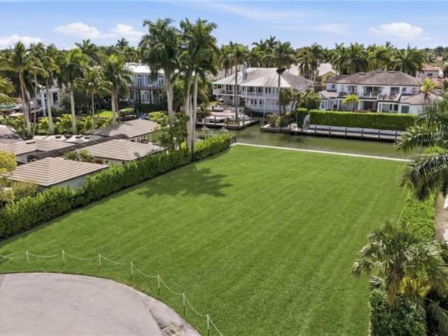 754 16th Ave S, Naples, US, FL