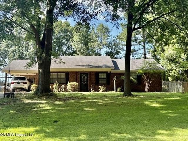 754 Brownsferry Rd, Senatobia, MS 38668