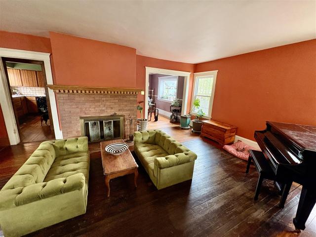 754 Oakridge Drive
