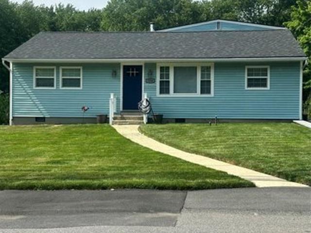 754 Locksley Rd, Yorktown Heights, NY 10598