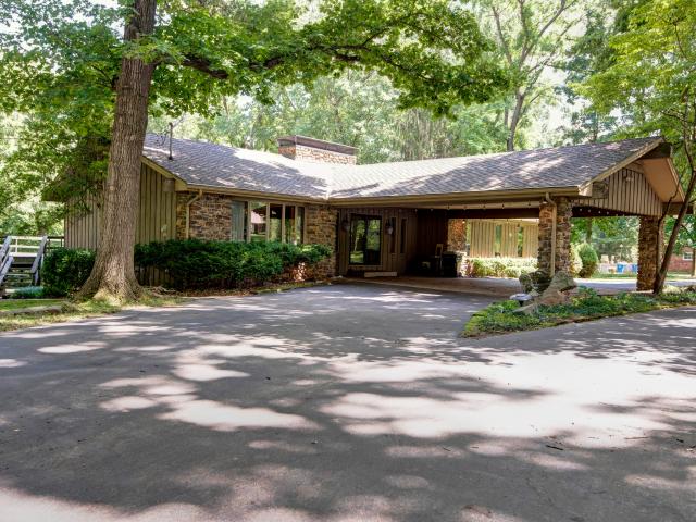 754 S Pearson Drive