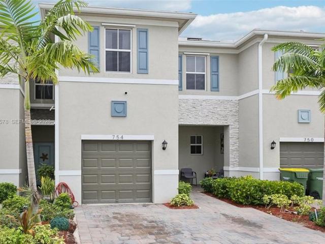 754 SE 19th St, Homestead, FL 33034