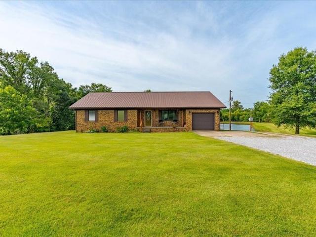 754 Persimmon Ridge Rd, Morganfield, KY 42437