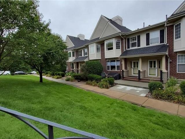 754 Wisconsin Ave N, Golden Valley, MN 55427