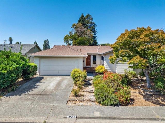 7555 Beverly Dr, Rohnert Park, CA 94928