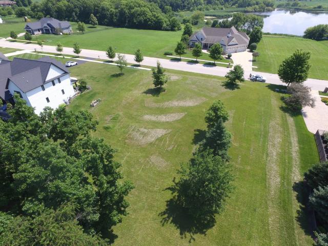 7555 Fairway Drive
