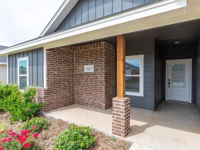 7556 Lake Ridge Parkway