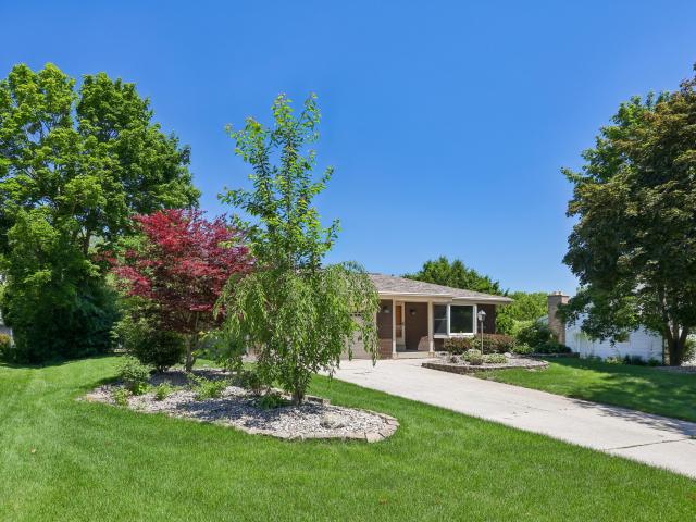 7557 Chapel Hill N Ct