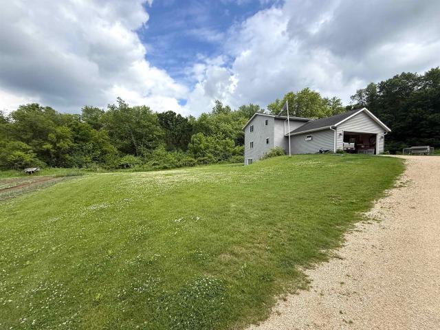 7557 Lee Road