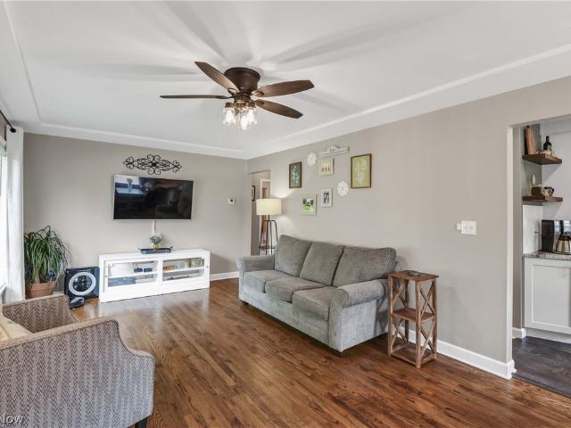 7559 Farnum Avenue