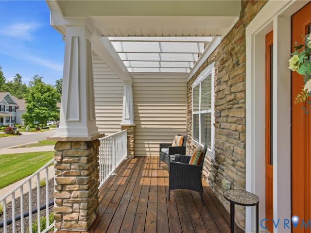 7551 English Boxwood Lane