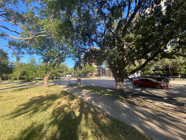 7552 Main Street