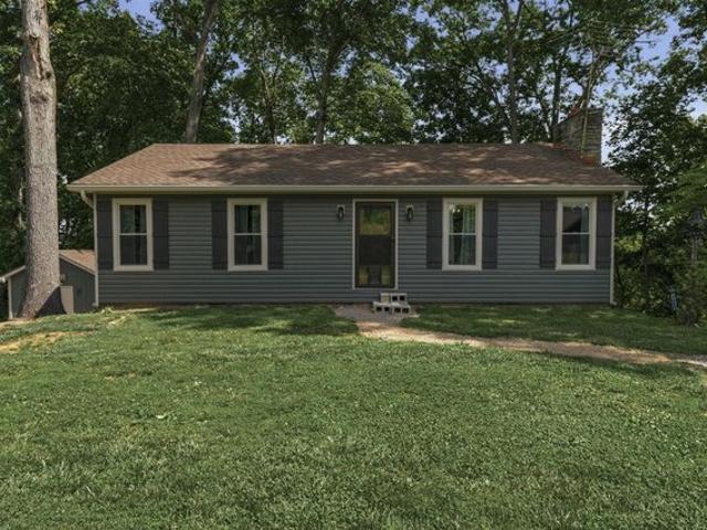 7552 Cemetery Rd, Bowling Green, KY 42103