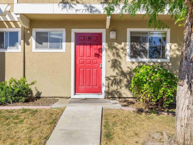 7552 Silvertree Ln 25