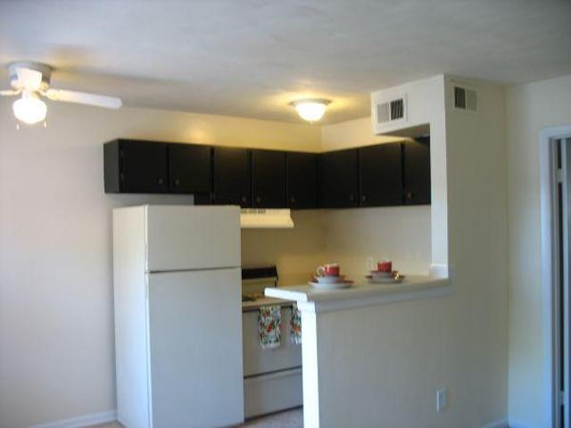 $755 / 1br 2nd FLOOR 1 BEDROOM AVAILABLE NOW Virginia Beach, VA map