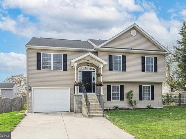 755 205th St, Pasadena, MD 21122
