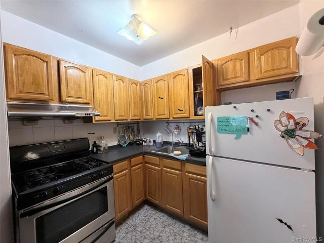 755 40TH Street 3C