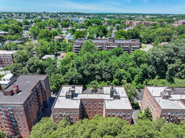 755 Bronx River Rd 4B