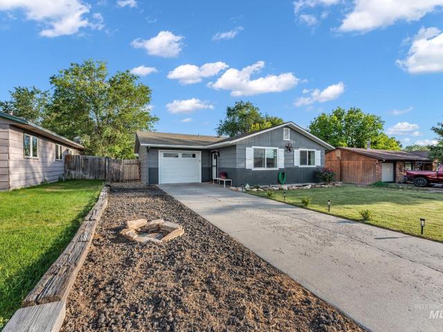 755 E 20th Ave