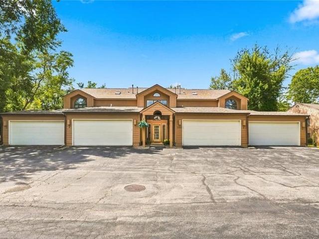 755 E Post Rd SE Apt 2, Cedar Rapids, IA 52403