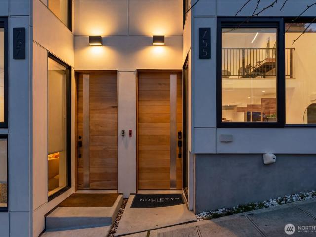 755 Hayes St, Seattle, WA 98109 | MLS #2504