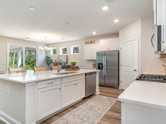 755 Hadara Dr