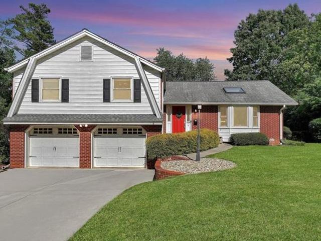755 Huntington Pl SE, Marietta, GA 30067
