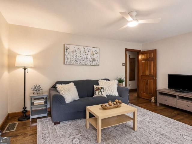755 Iris Terrace