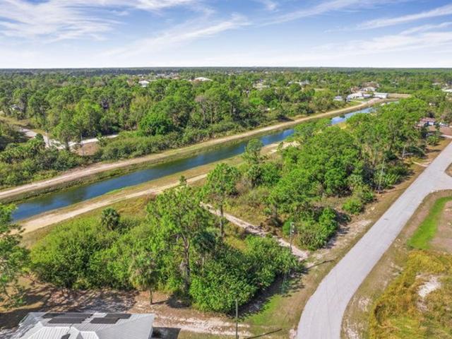 755 Longbow Ln, Lehigh Acres, FL 33972