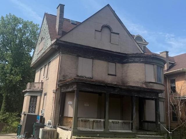 755 N Fred Shuttlesworth Cir, Cincinnati, OH 45229