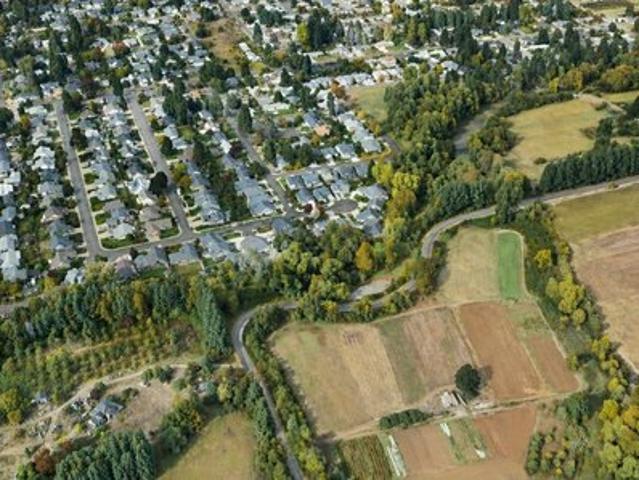 755 Nottingham Ave, Eugene, OR 97404