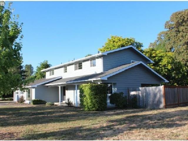 755 Nottingham Ave, Eugene, OR 97404