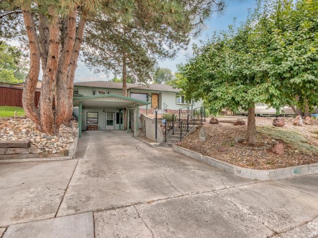 755 S Park Blvd