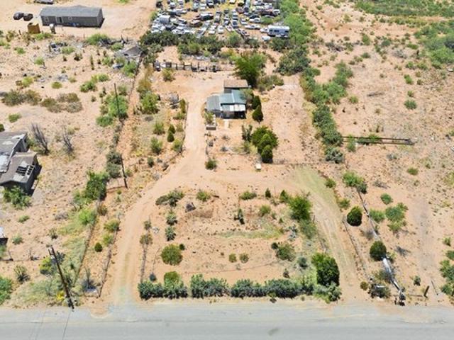 755 Paloma Dr, Chaparral, NM 88081