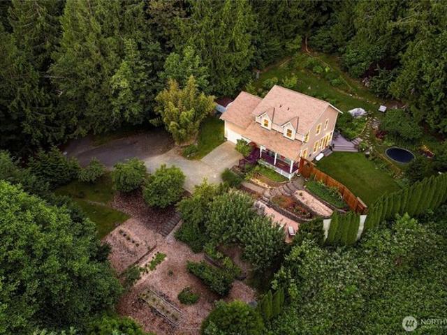 755 Top Pl, Sedro Woolley, WA 98284