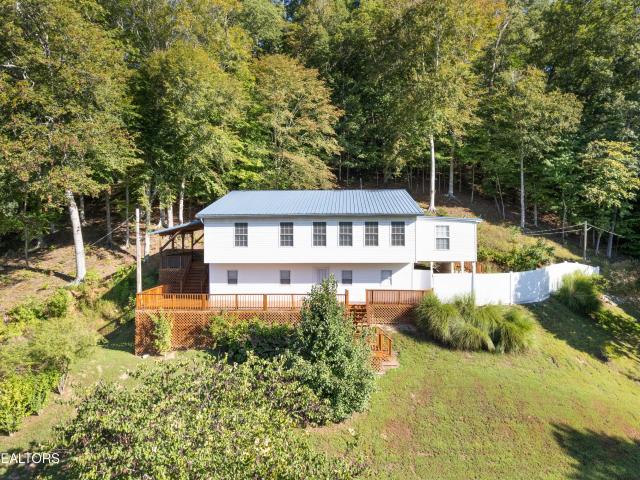 755 Tanglewood Rd