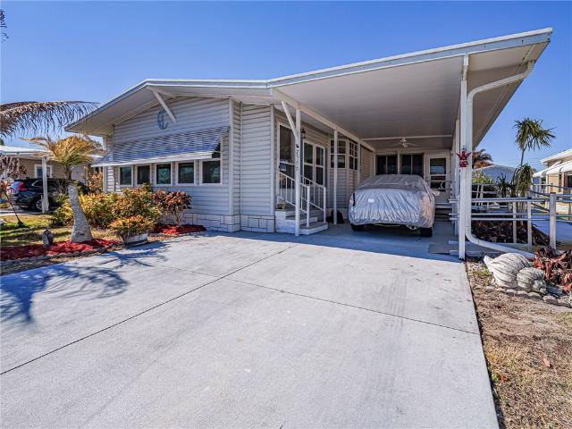 7566 Montauk Ave, Micco, FL 32976 | MLS #294925