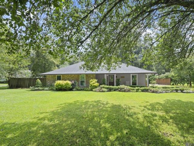7566 Kingsley Dr, Denham Springs, LA 70706