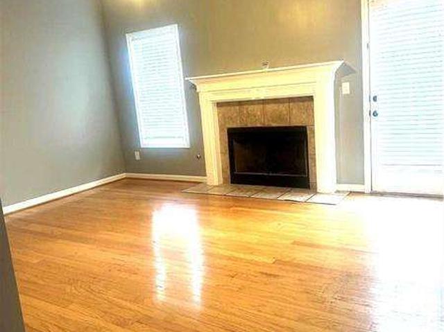 7566 Larchwood Lane