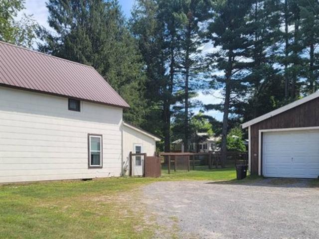 7568 Lyons Dale Rd, Lyons Falls, NY 13368